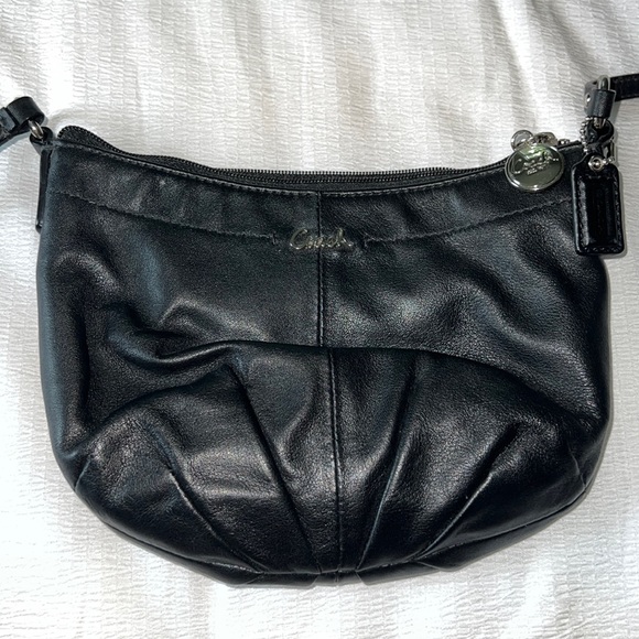 Coach | Bags | Vintage Cursive Font Coach Crossbody Purse | Poshmark